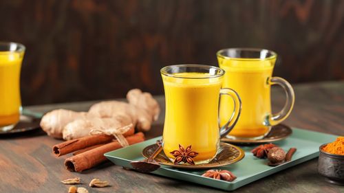 9 Reasons Why Turmeric Milk Is Good For You | Zee Zest